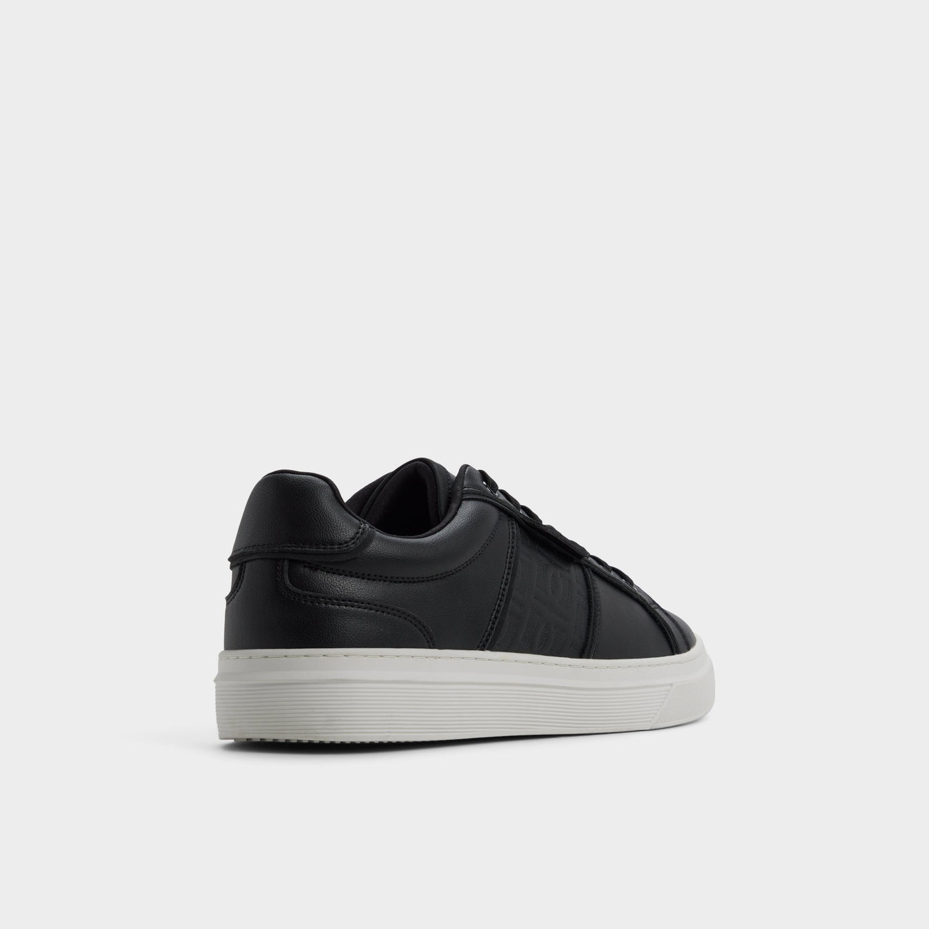 Courtline in Black Black 14253819 – ALDO